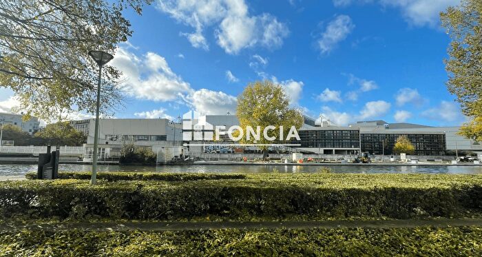 Appartement à vendre - Saint-Denis, Franc-Moisin, Bel-Air - 2 pièces - 1 chambre