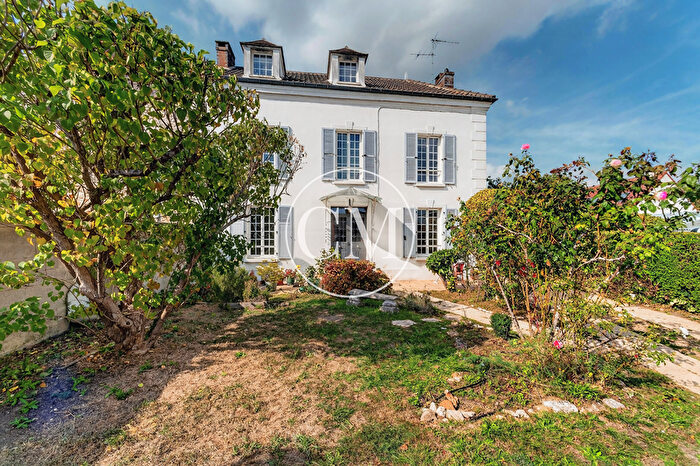 Maison 7 pièces à vendre à Le Perray-en-Yvelines