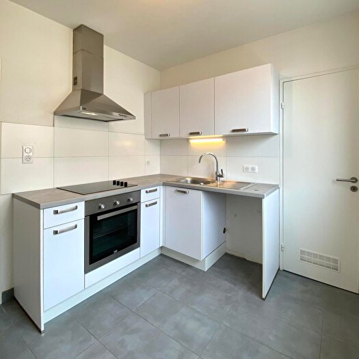 Appartement à louer - Strasbourg, LEsplanade, Citadelle - 3 pièces - 2 chambres