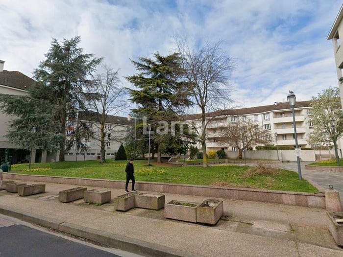 Appartement 1 pièce à Gare, Poissy, à louer