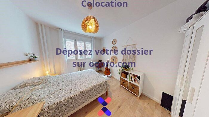 Appartement à louer - Pasteur Margnolles, Caluire-et-Cuire - 7 pièces - 6 chambres
