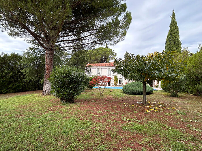 Maison à vendre - Carpentras, Nord - 8 pièces - 4 chambres