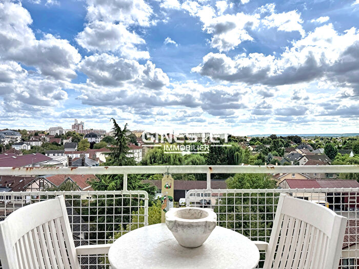 Saint-André-les-Vergers : Appartement 5 pièces à vendre
