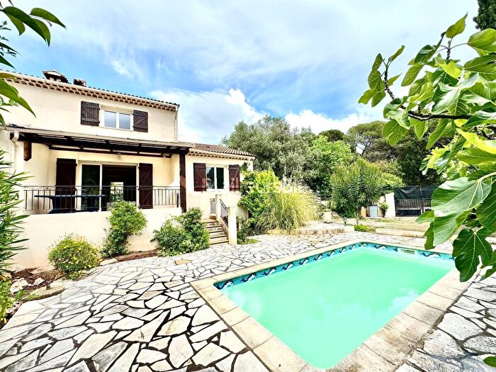 Maison à vendre - Fréjus, La Tour de Mare - 4 pièces - 3 chambres