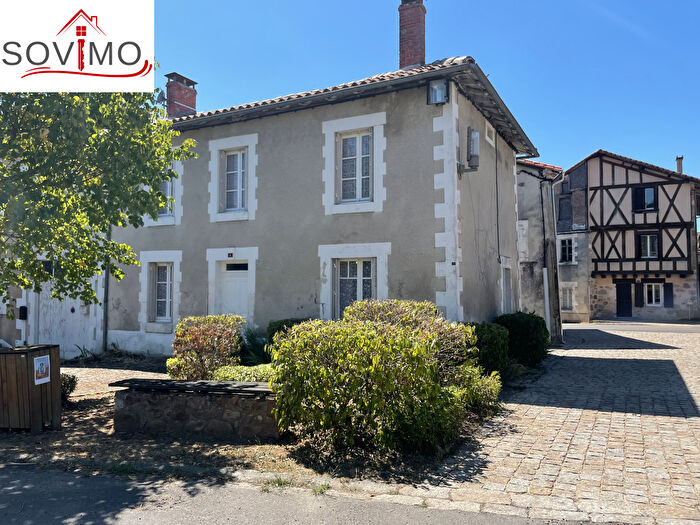 Maison à vendre - Manot - 5 pièces - 4 chambres