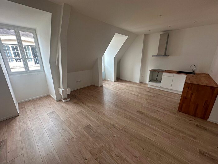 Appartement 2 pièces à Gien, Centre-ville, à louer