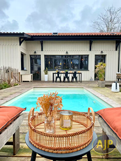 Maison 5 pièces à vendre à Andernos-les-Bains, Betey, La Chapelle Forestière, Bruyères