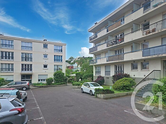 Appartement 1 pièce à Le Plessis-Robinson, Malabry, à vendre