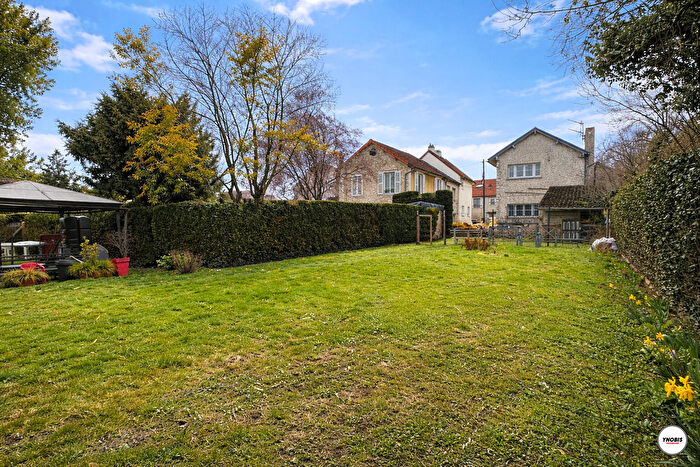Maison 4 pièces à vendre - Montainville