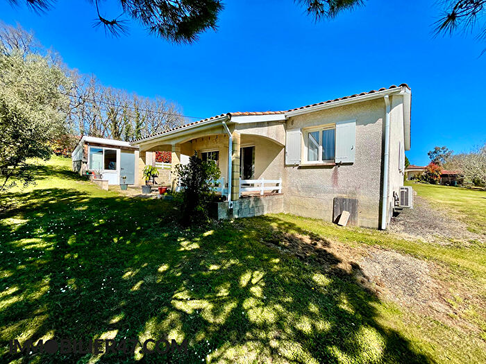 Maison à vendre - Saint-Hilaire-de-Lusignan - 4 pièces - 3 chambres