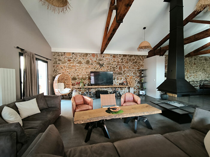 Maison à vendre - Saint-Hippolyte - 5 pièces - 3 chambres