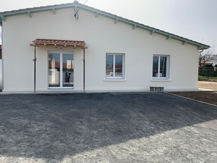 Maison à louer - Yvrac - 4 pièces - 3 chambres