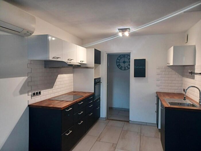 Appartement à louer - Fréjus, Centre-ville - 2 pièces - 1 chambre