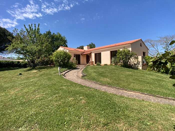 Maison 7 pièces à vendre à LAiguillon-sur-Vie