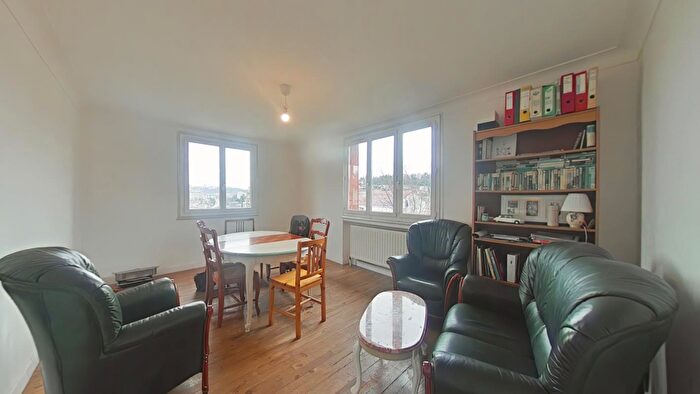 Maison à louer - Villars - 5 pièces - 4 chambres