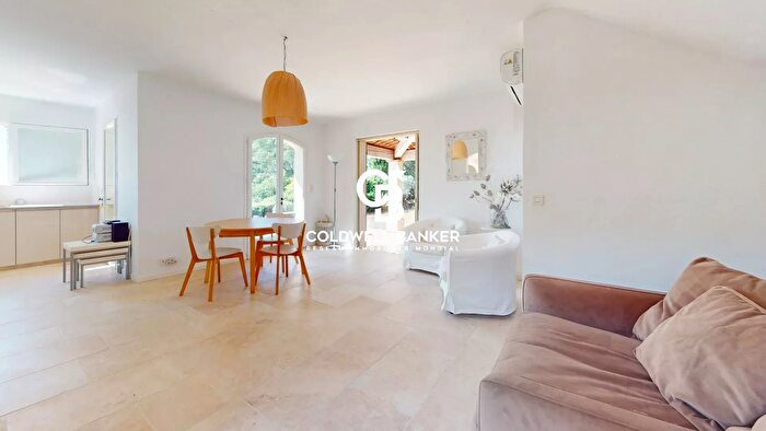 Maison 5 pièces à Cavalaire-sur-Mer, Moulin, Collières, Eau Blanche, à vendre