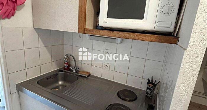 Bizillon-Centre Deux, Saint-Étienne : Appartement 1 pièce à louer