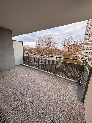 Plateau-Grèves-Europe-Gare du Stade-Fossés Jean, Colombes : Appartement 4 pièces à louer