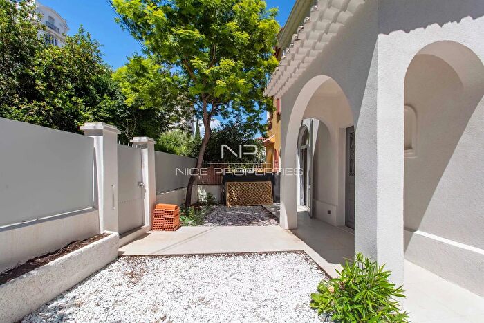 Maison à vendre - Nice, Gambetta - 7 pièces - 5 chambres