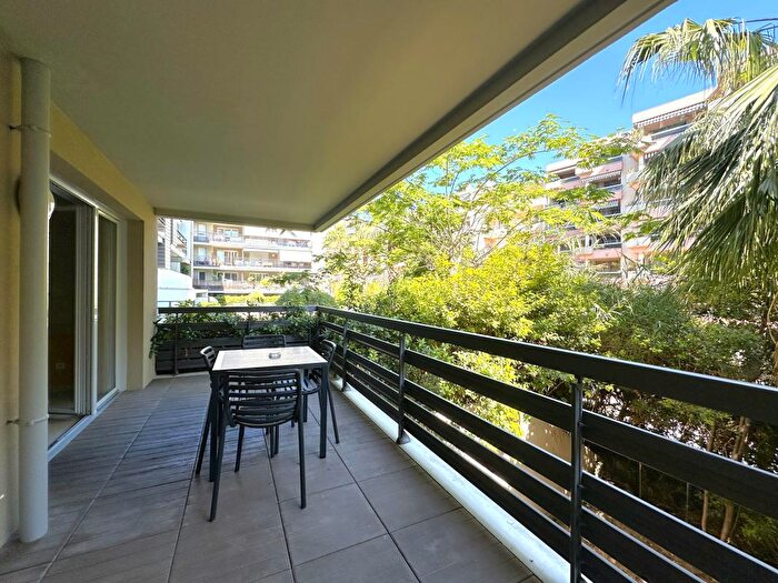 Appartement 2 pièces à Roquebrune-Cap-Martin, Carnolès, Gare, Cap Azur, à vendre