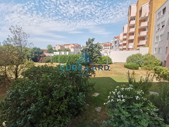 Appartement 4 pièces à vendre - Roanne, Centre-ville, Varenne