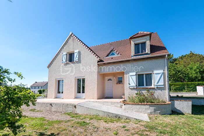 Maison 6 pièces à Sergines, à vendre