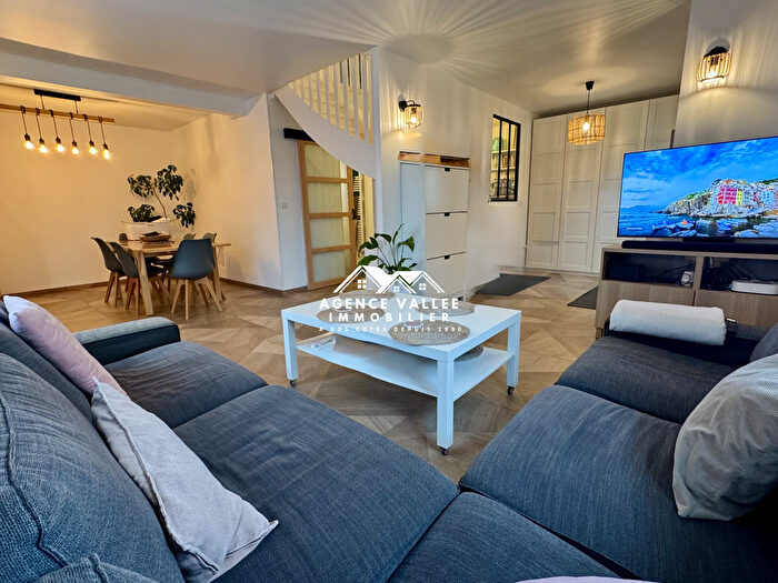 Maison à vendre - Saint-Germain-lès-Corbeil - 6 pièces - 4 chambres