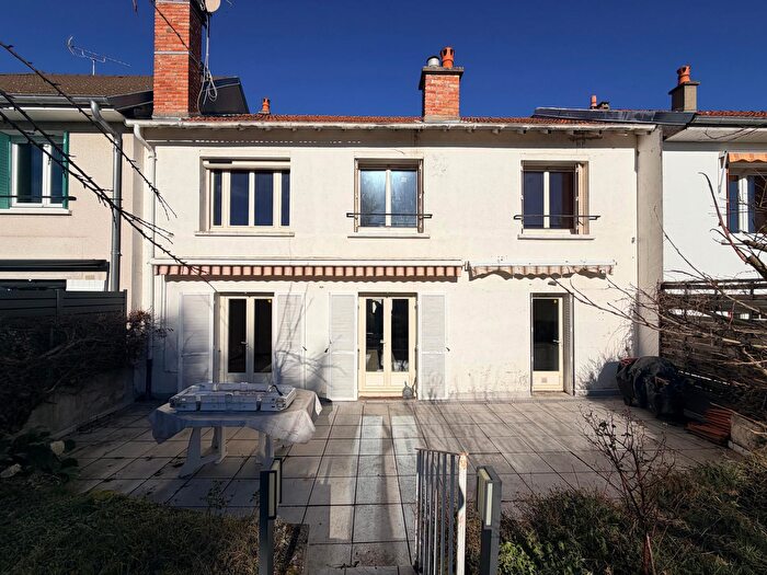 Maison à vendre - Bellerive-sur-Allier - 5 pièces - 3 chambres
