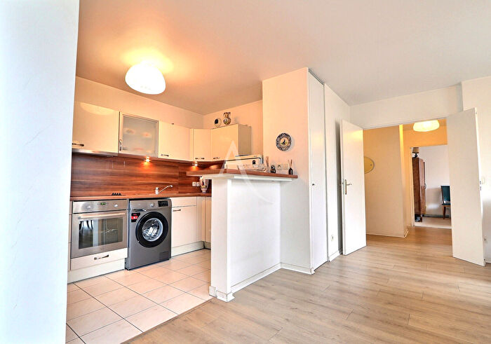 Appartement à vendre - Aubervilliers, Centre-ville, Victor Hugo - 3 pièces - 2 chambres