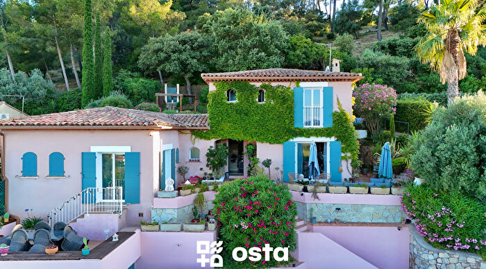 Maison 6 pièces à vendre à Hyères, Costebelle, Almanarre