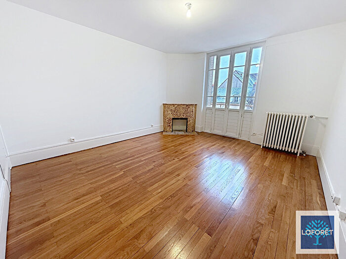 Appartement à louer - Dijon, Montchapet - 3 pièces - 2 chambres