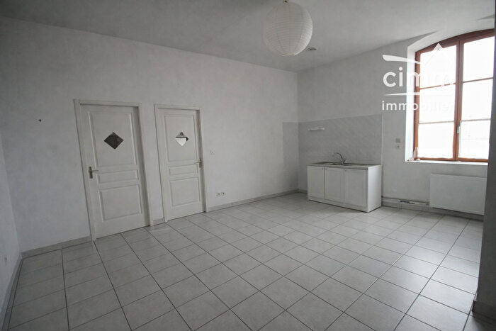 Saint-Siméon-de-Bressieux : Appartement 2 pièces à louer