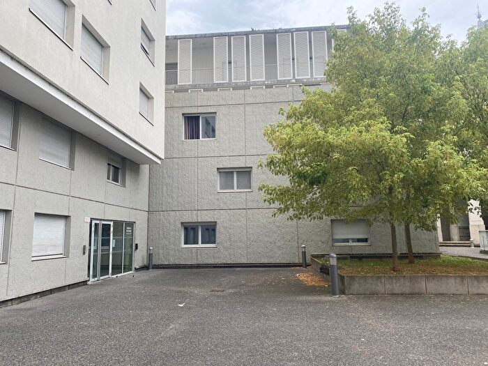 Appartement 1 pièce à Caluire-et-Cuire, Montessuy, à louer