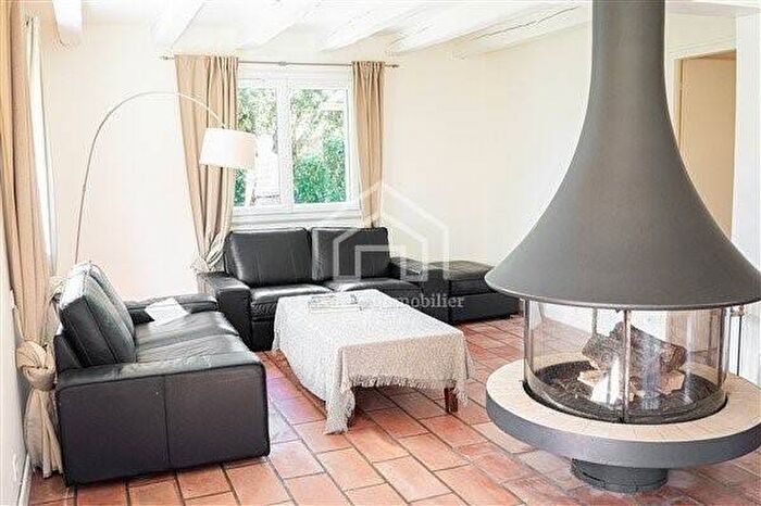 Maison à louer - Nord Ouest, Divonne-les-Bains - 6 pièces - 4 chambres