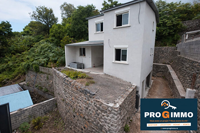 Maison à vendre - Saint-Pierre, La ligne des Bambous, La Concession - 5 pièces - 4 chambres