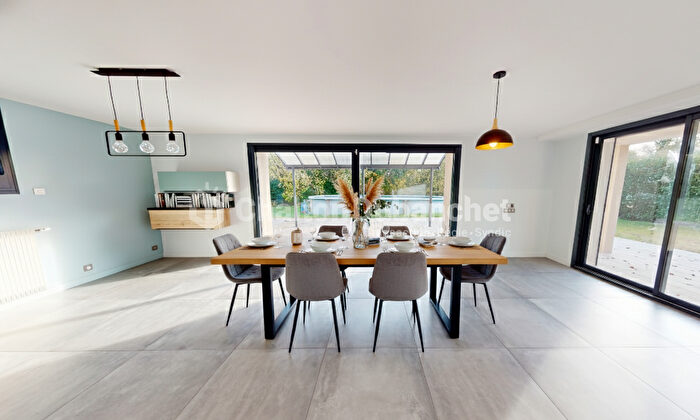 Maison à vendre - Riorges - 9 pièces - 6 chambres