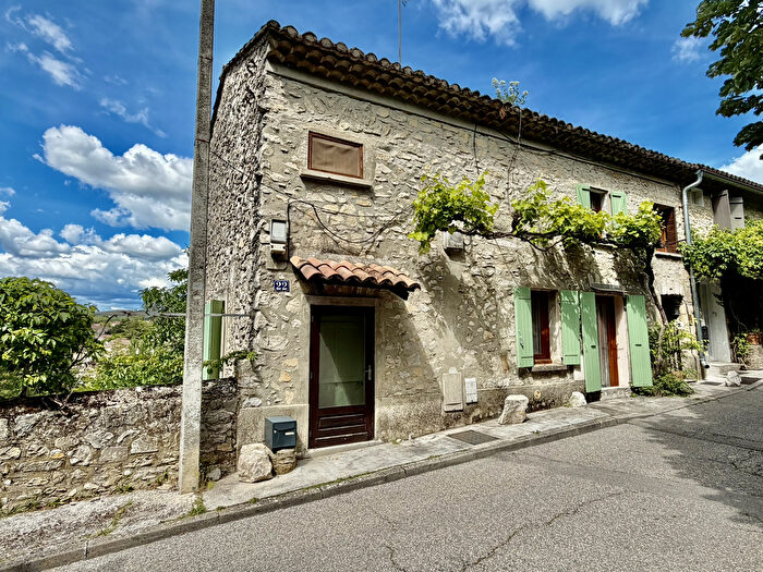 Vaison-la-Romaine : Maison 8 pièces à vendre