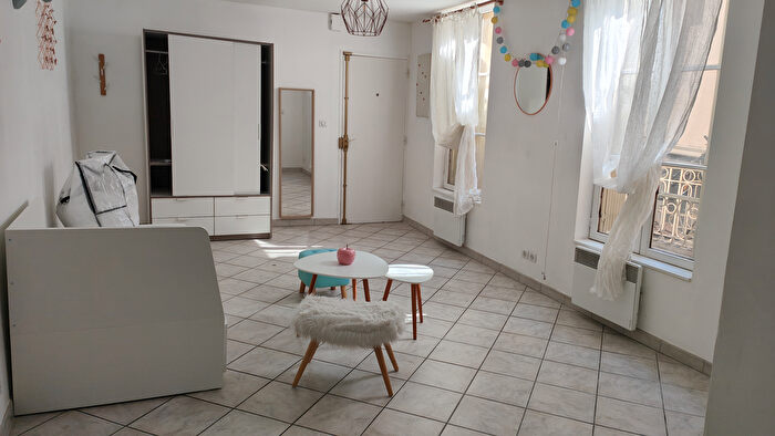 Appartement à louer - Dijon, Centre-ville - 1 pièce