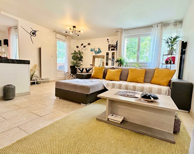 Saint-Avertin, Grands-Champs, Sagerie : Appartement 3 pièces à vendre