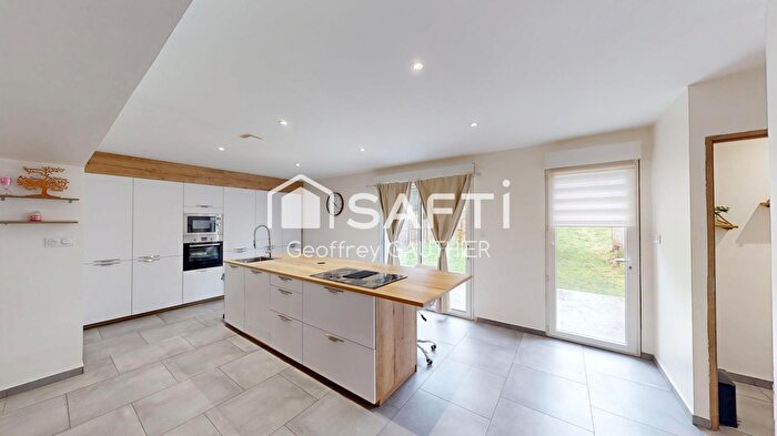 Maison à vendre - Bourthes - 8 pièces - 6 chambres