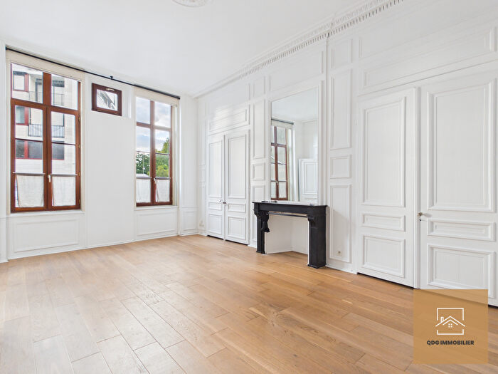 Lille, Vieux Lille : Appartement 2 pièces à vendre