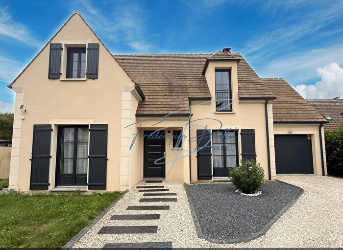 Bailleul-sur-Thérain : Maison 4 pièces à vendre