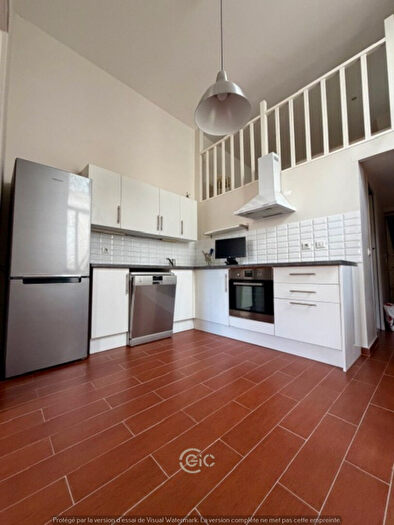 Appartement à louer - Saint-Germain-en-Laye, Centre-ville, Quartiers forestiers - 1 pièce