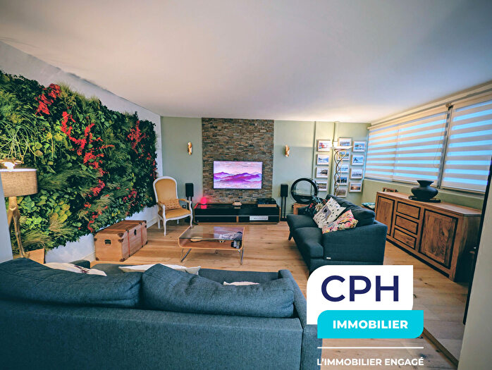 Appartement à vendre - Courbevoie, Hôtel de ville - 5 pièces - 3 chambres