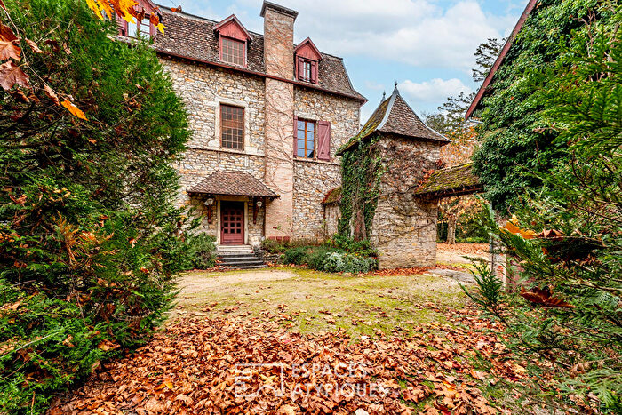 Maison à vendre - Serrières-de-Briord - 13 pièces - 7 chambres