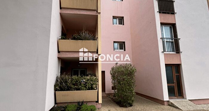 Appartement à vendre - Orange, Colline, Etang - 4 pièces - 3 chambres