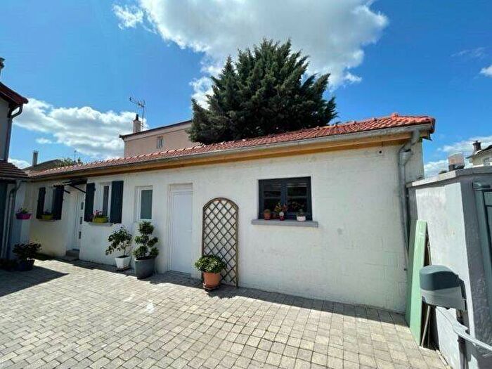 Maison à louer - Gabriel Péri-Estienne dOrves, Colombes - 2 pièces - 1 chambre