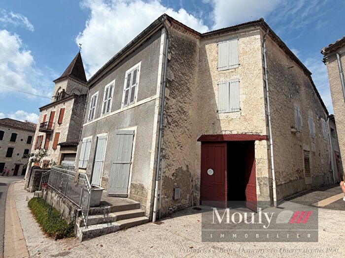 Maison 7 pièces à Montcuq, à vendre