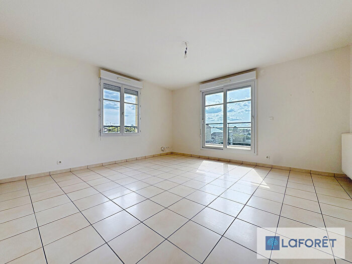 Gournay-sur-Marne : Appartement 2 pièces à louer