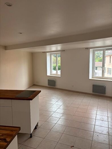 Appartement 1 pièce à Chamagnieu, à louer